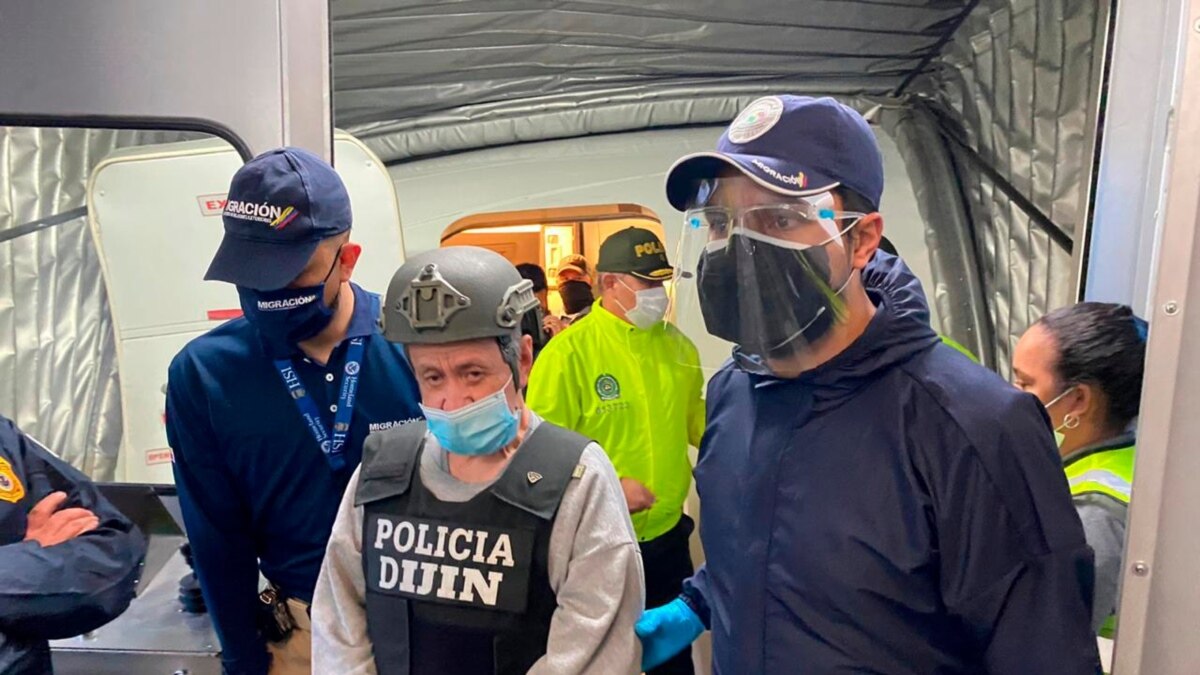 Former Colombian Paramilitary Leader Arrested Former Colombian Paramilitary Leader Arrested