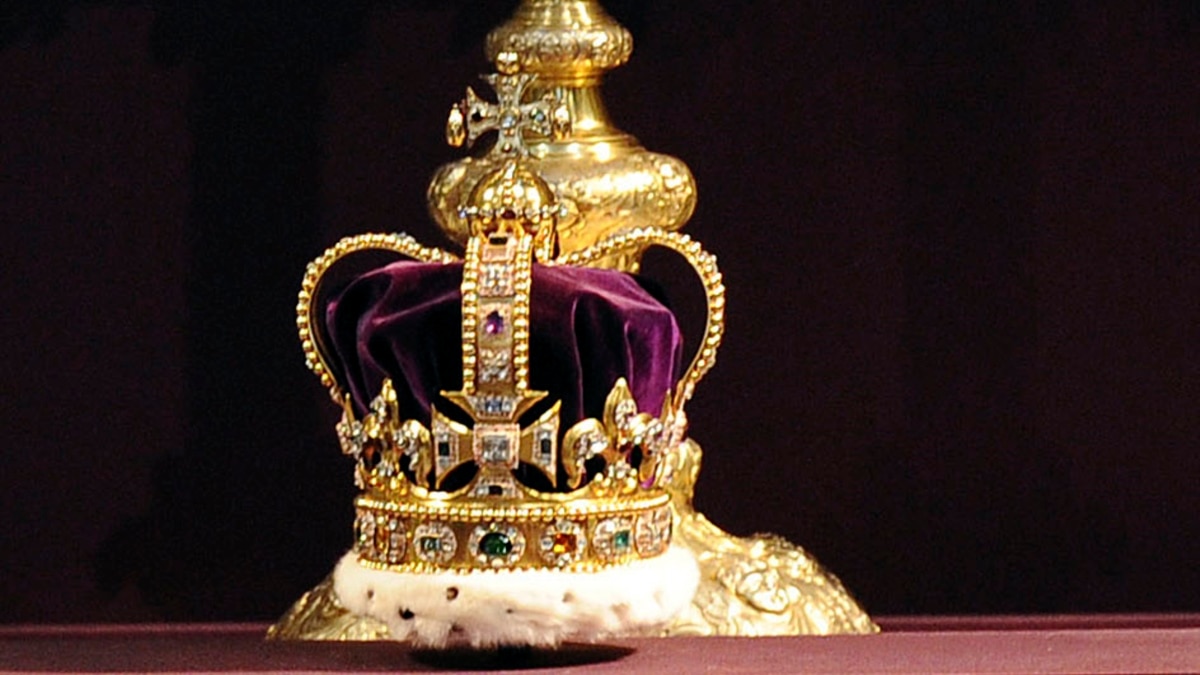 Crown Stars at Queen Elizabeth's 60th Anniversary