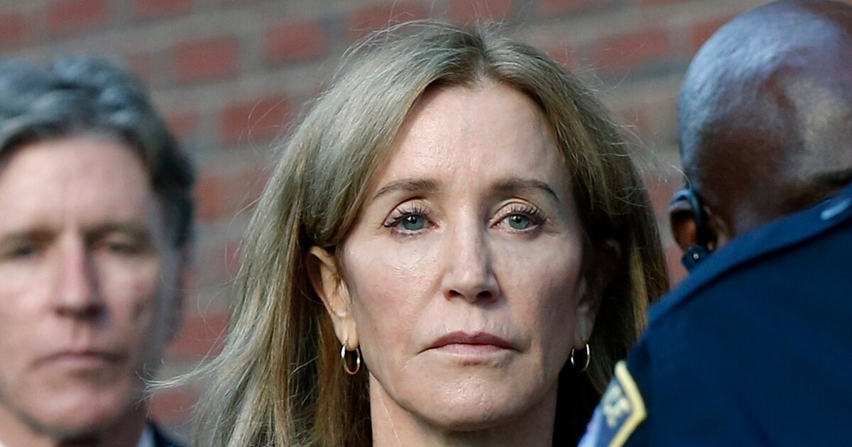 Actor Huffman Starts Serving Prison Time in College Scam