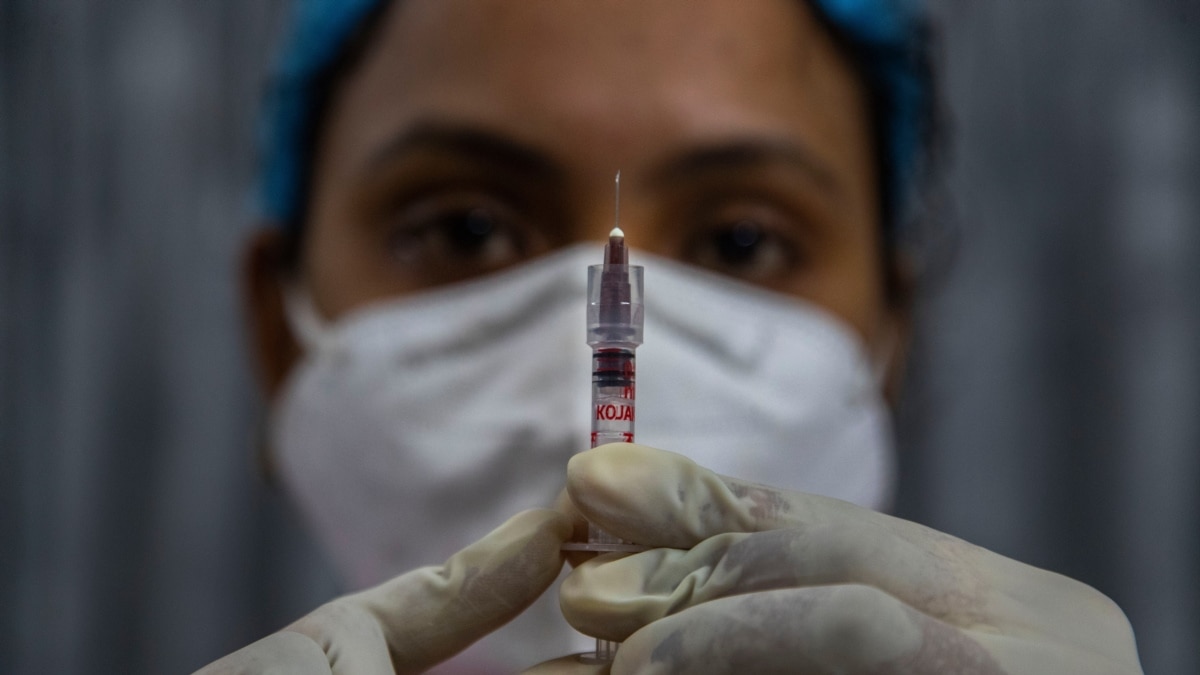 India Aims to Inoculate 300 Million by July