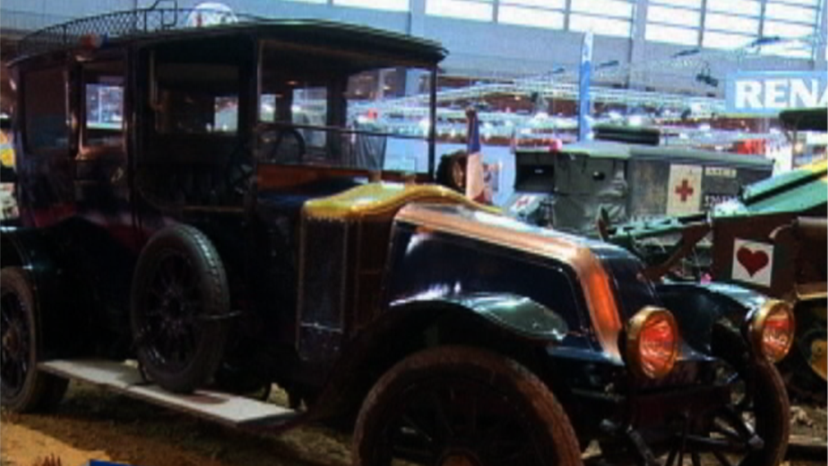 Ekspozitë makinash të Luftës së Dytë Botërore