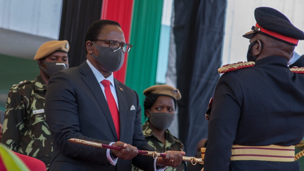 Malawi Inaugurates New President Who Promises to Develop Country