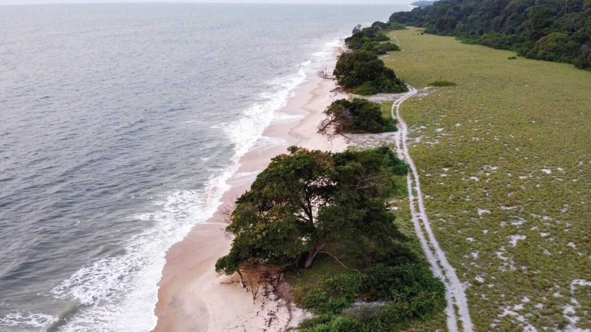 High Sea Tides Drown Nine People in Gabon, Authorities Say