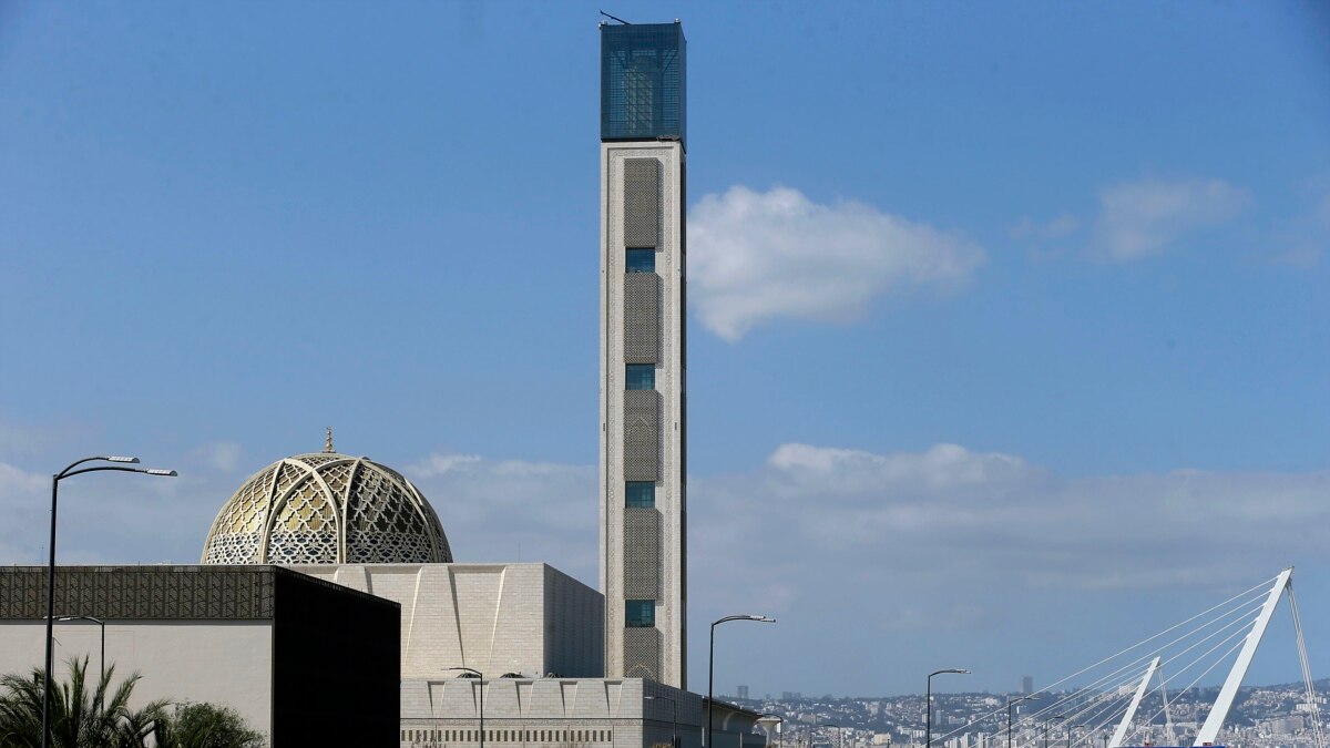 Algeria Inaugurates World's Third Largest Mosque