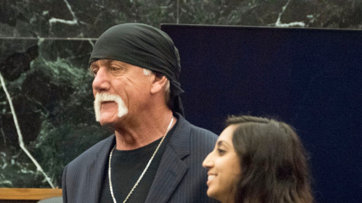 Gawker Seeks Retrial in Hogan Case