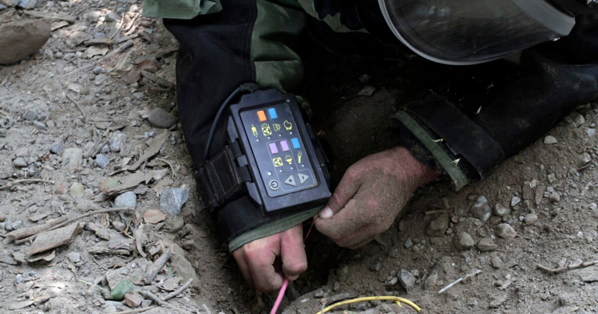 Obama: US Phasing Out Land Mines