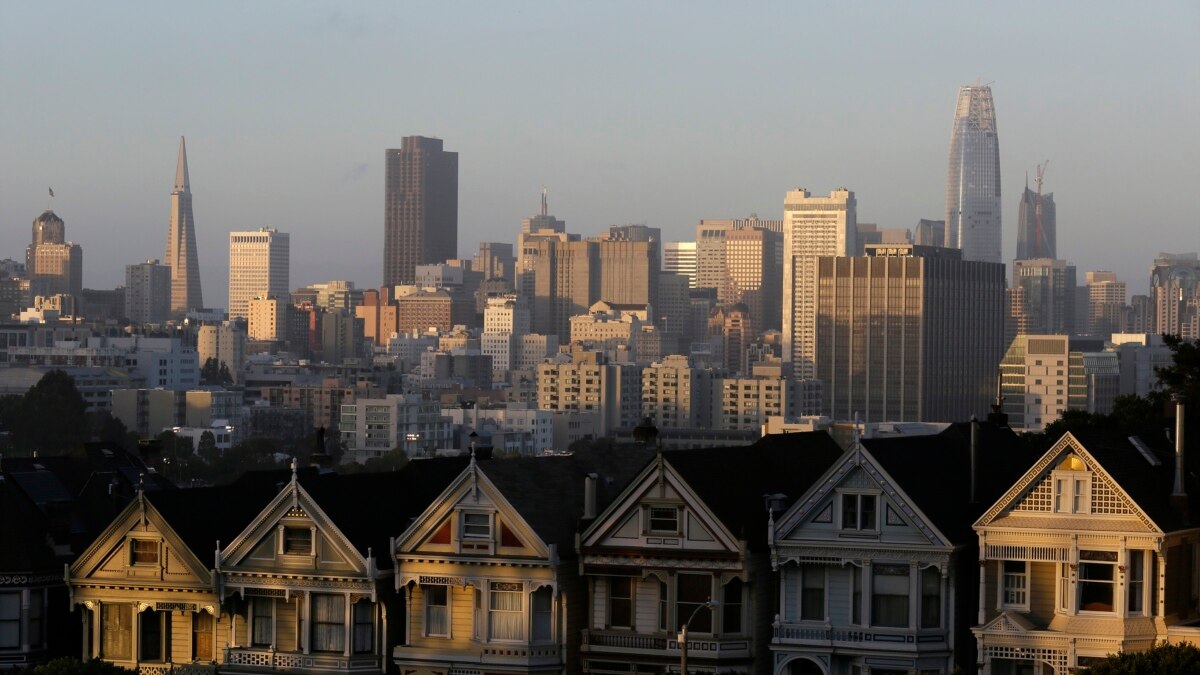 New San Francisco High-rise Remakes Skyline to Mixed Reviews