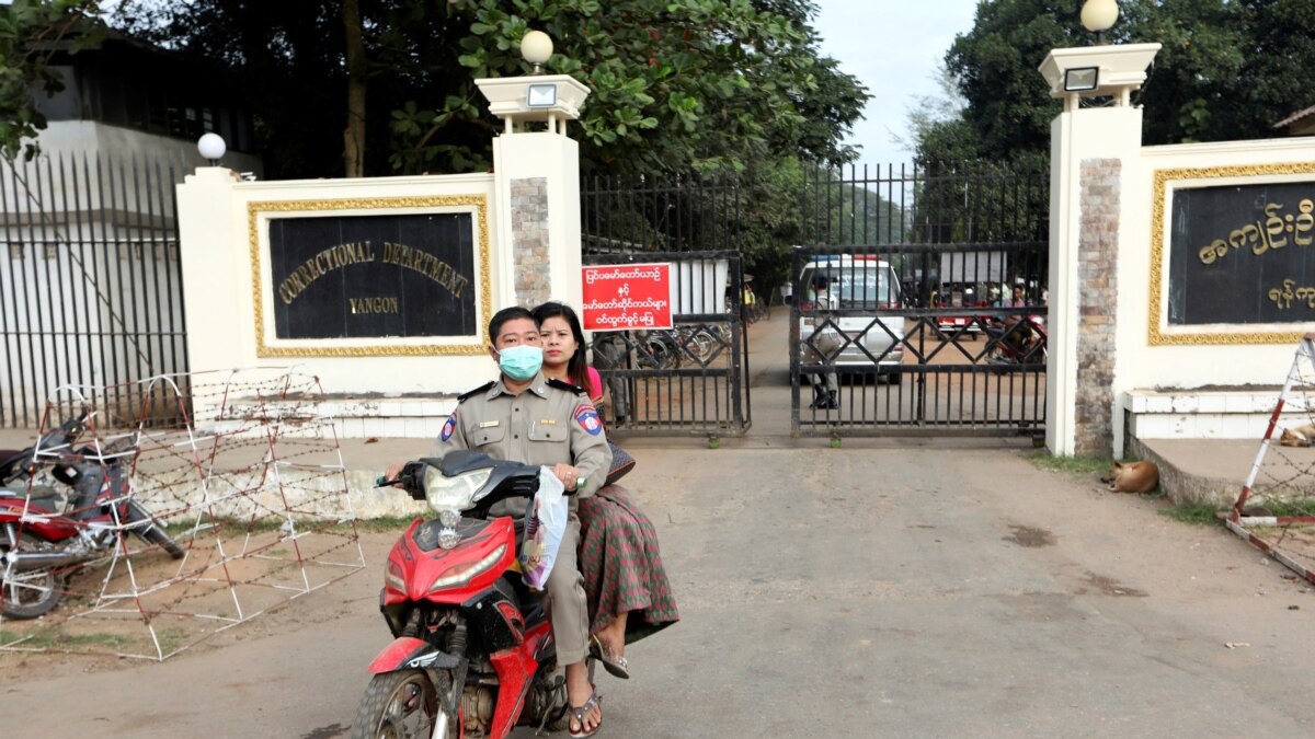 Hundreds of Political Prisoners Held in Notorious Yangon Jail, Those ...
