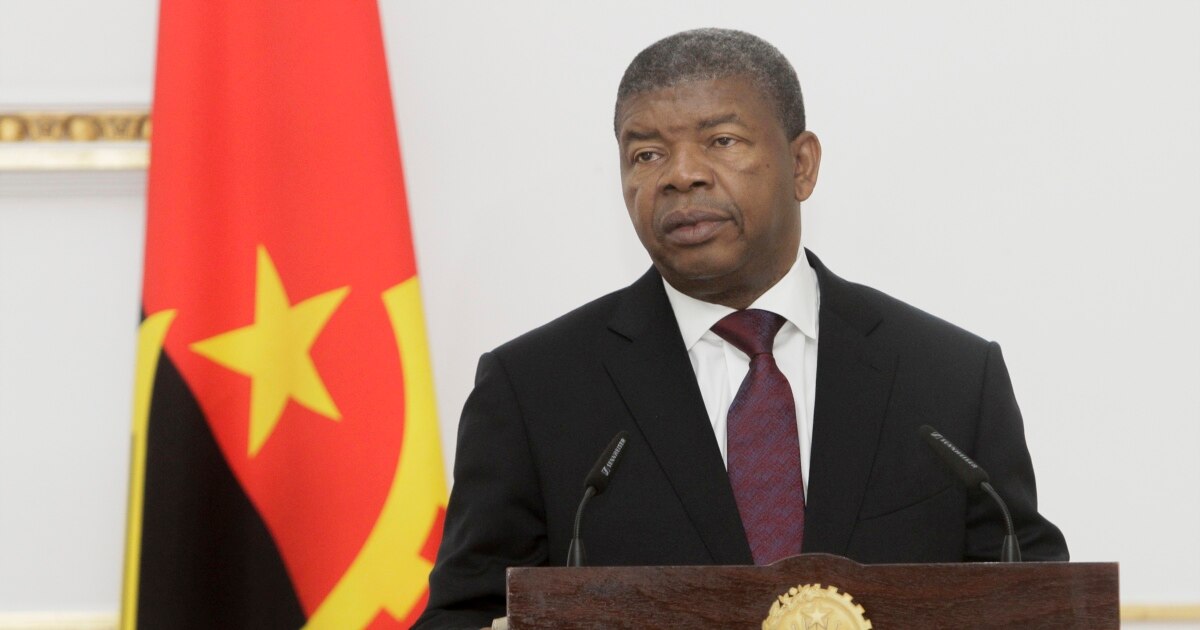 Angolan President, One Year In, Praised for Anti-Corruption Push