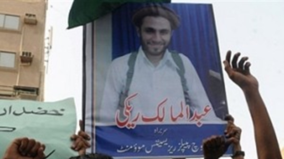 Iran Hangs Militant Insurgent Leader