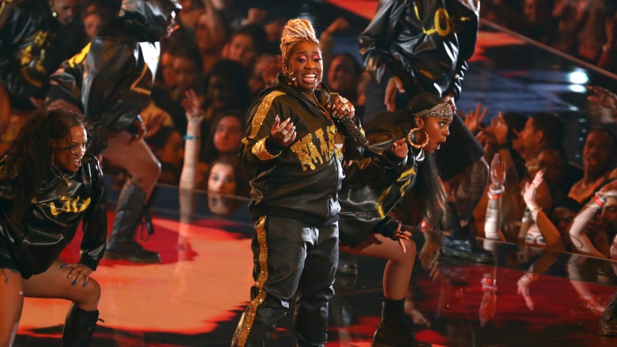 Elliott Recalls Crazy Moments It Took to Make Iconic Videos