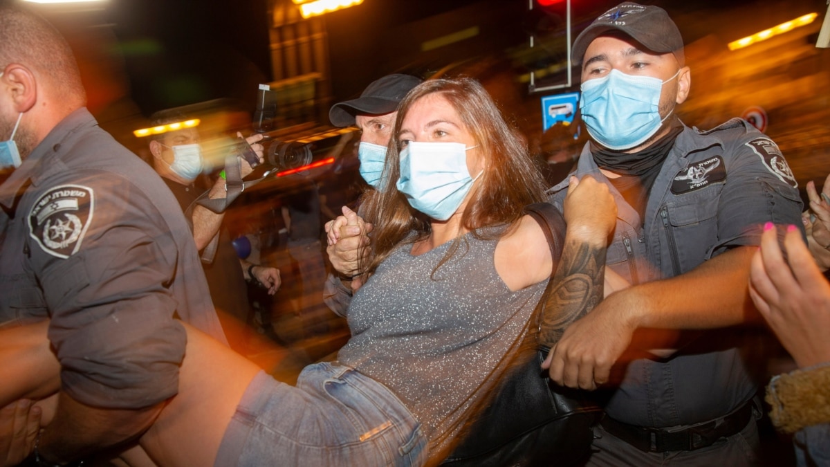 Israeli Police Arrest Dozens of Anti-Netanyahu Protesters
