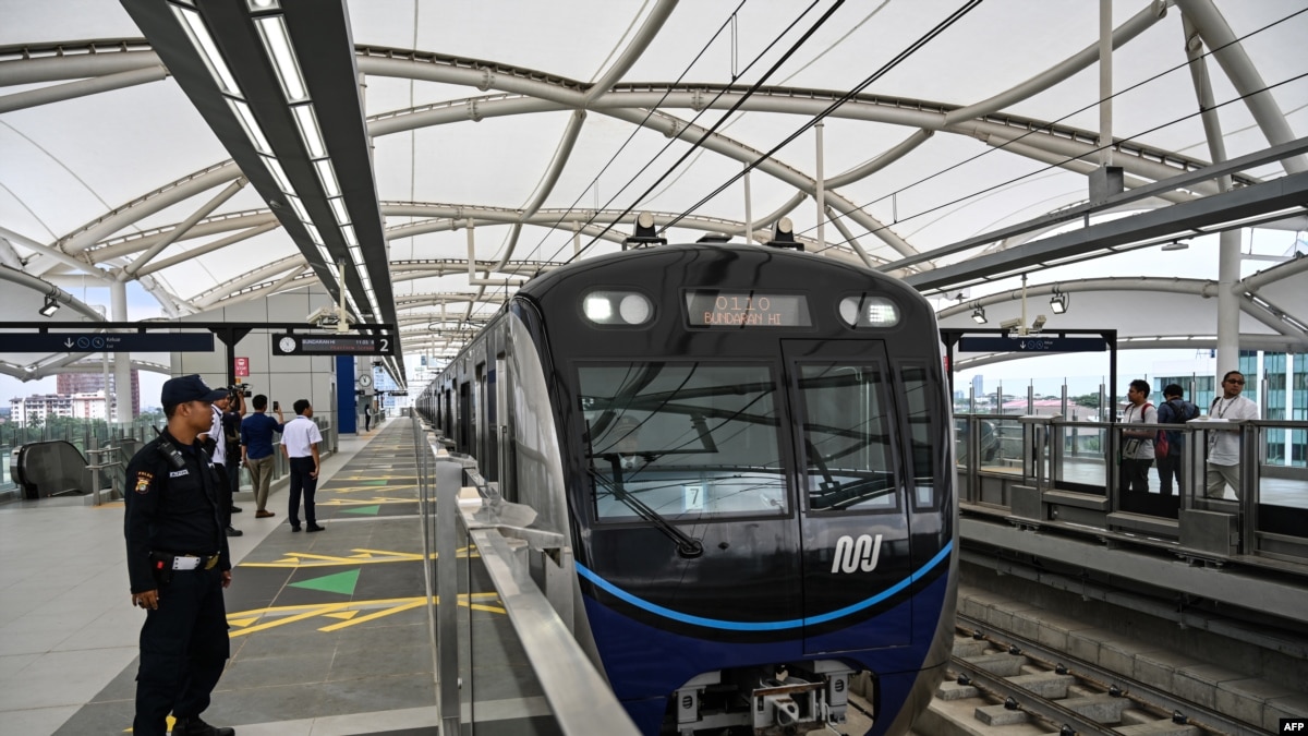 MRT Jakarta Berencana Melantai di Bursa Efek Indonesia 2022