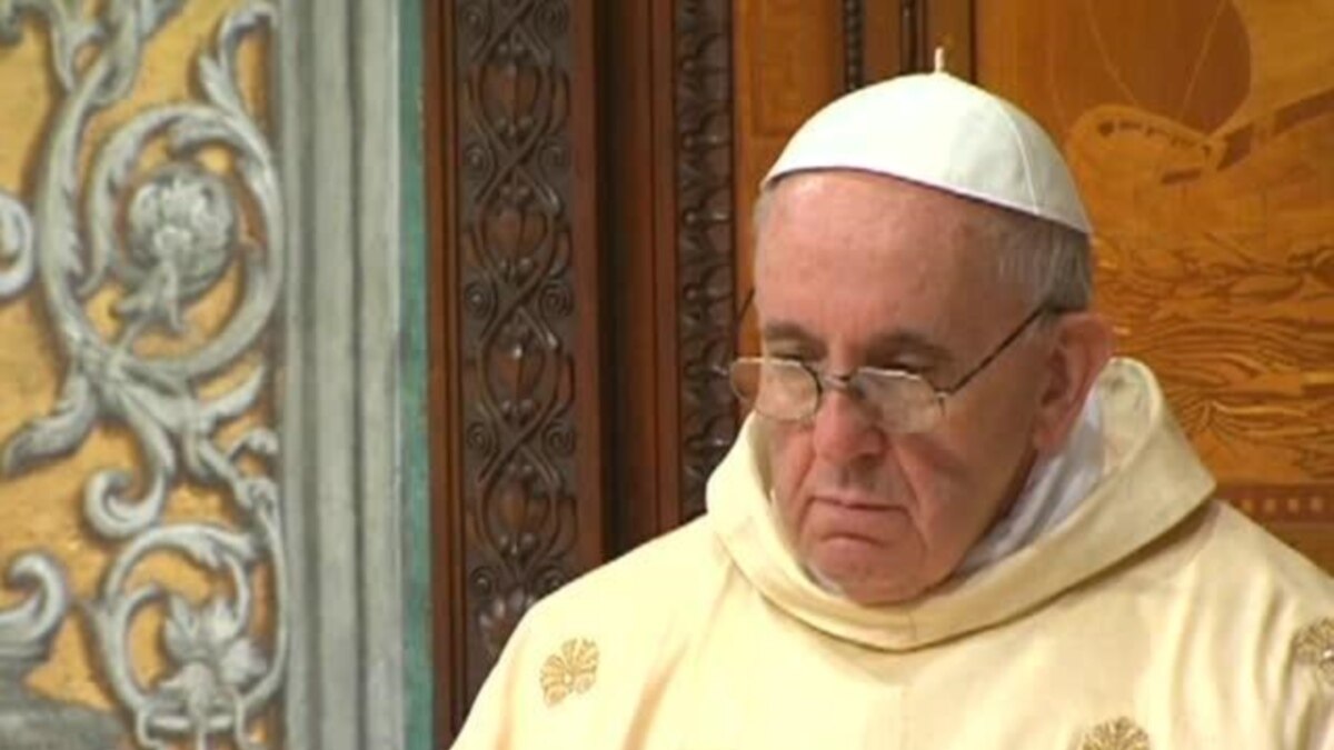 Pope Francis Known for Humility, Service to the Poor