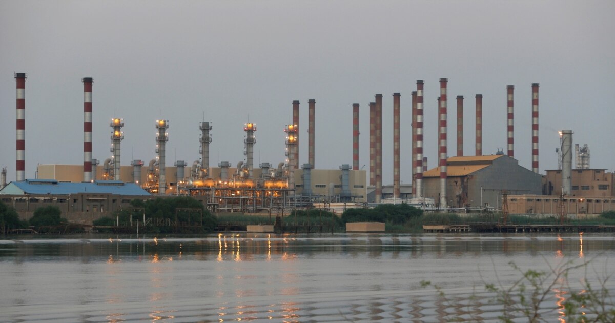 Oil Workers Strike Spreads Across Iran