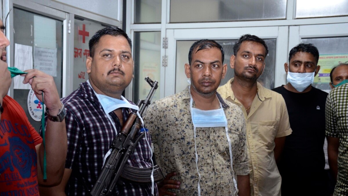 Indian Crime Suspect Shot Dead by Police