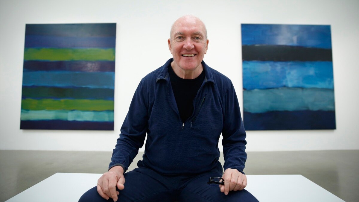 Irish Abstract Artist Paints for Big Walls in China