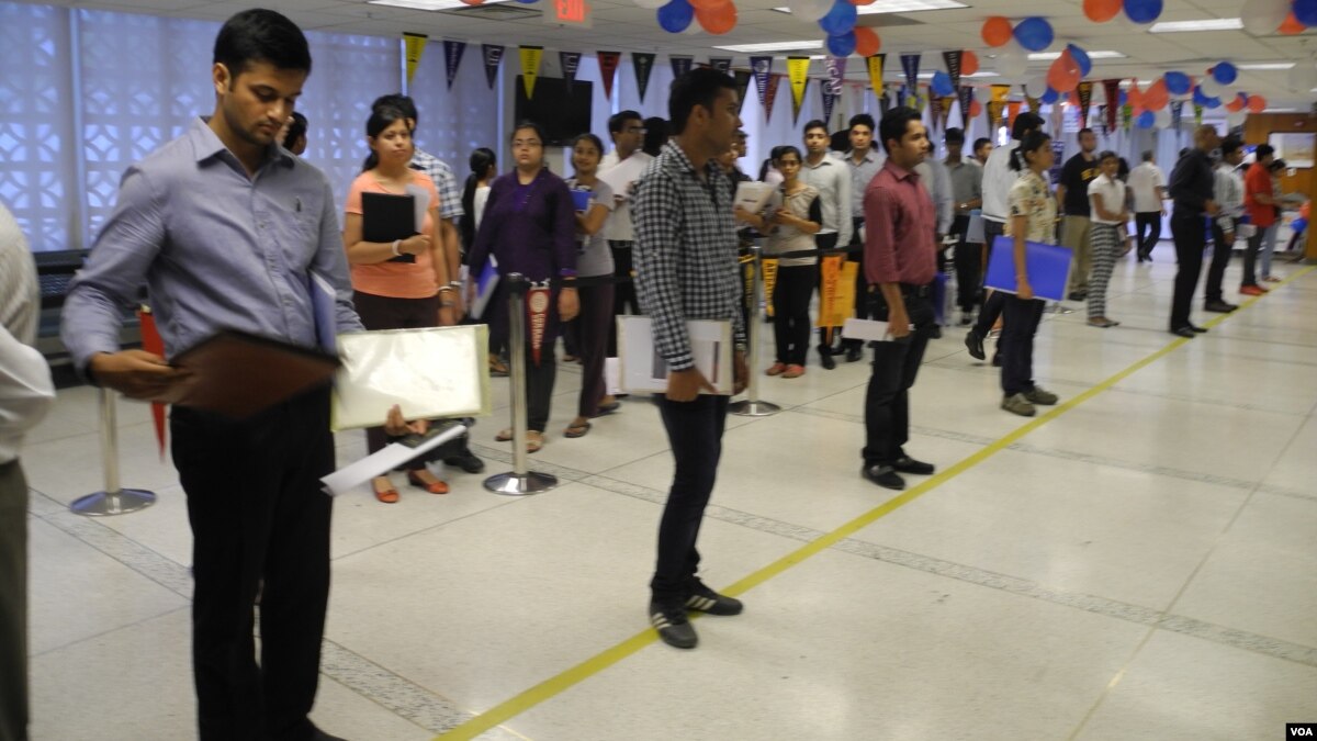 Numbers of Indian Students Heading to America Rise