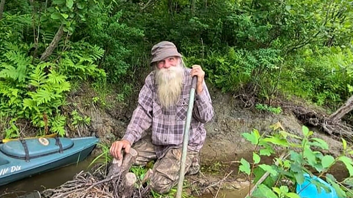 Un ermite américain délogé après 30 ans de vie dans les bois