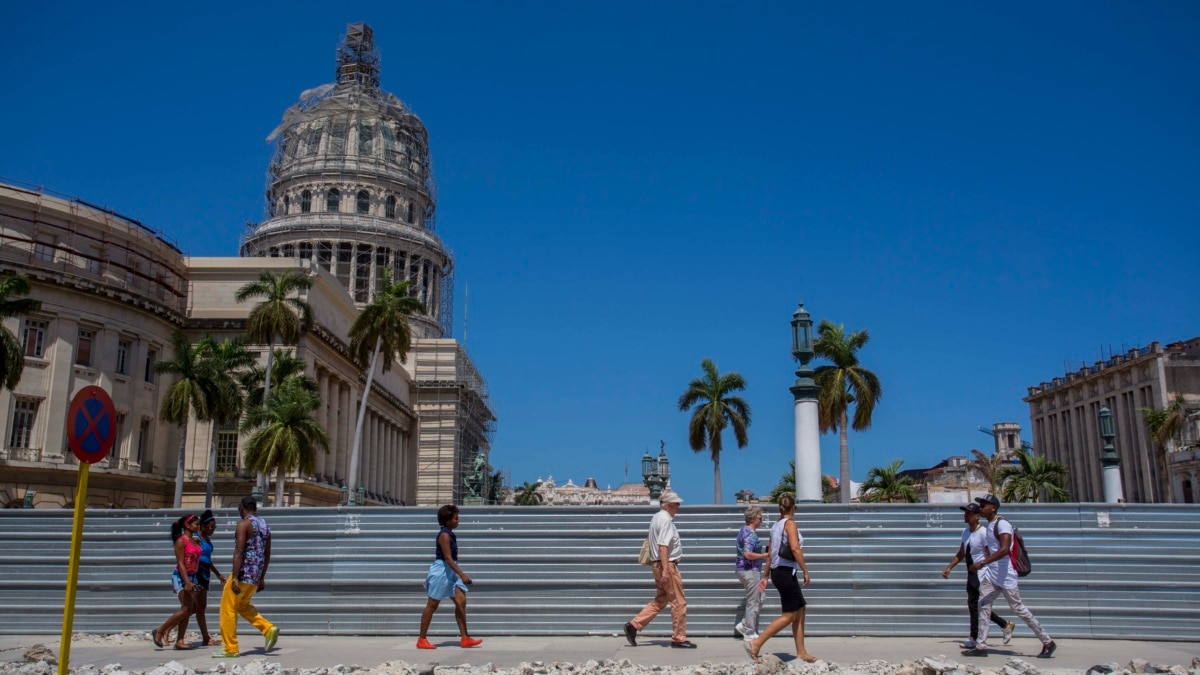 Cuba to Reshape Government With New Constitution