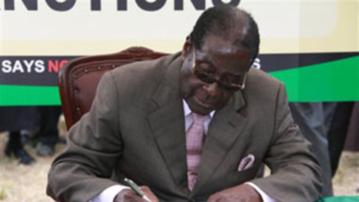 Zimbabwean President Mugabe Rejects Security Sector Reform, Retirement