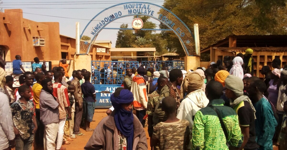 Al-Qaida-linked Militants Claim Responsibility for Mali Suicide Bombing