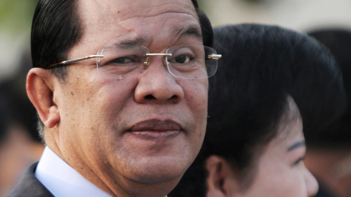 Cambodian PM Defends Australia Refugee Deal