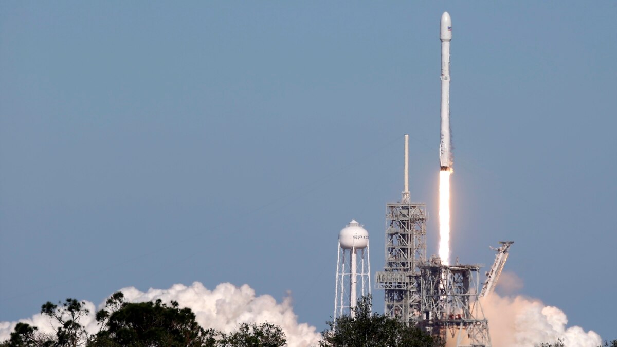 Kapsul SpaceX Diluncurkan ke Stasiun Antariksa