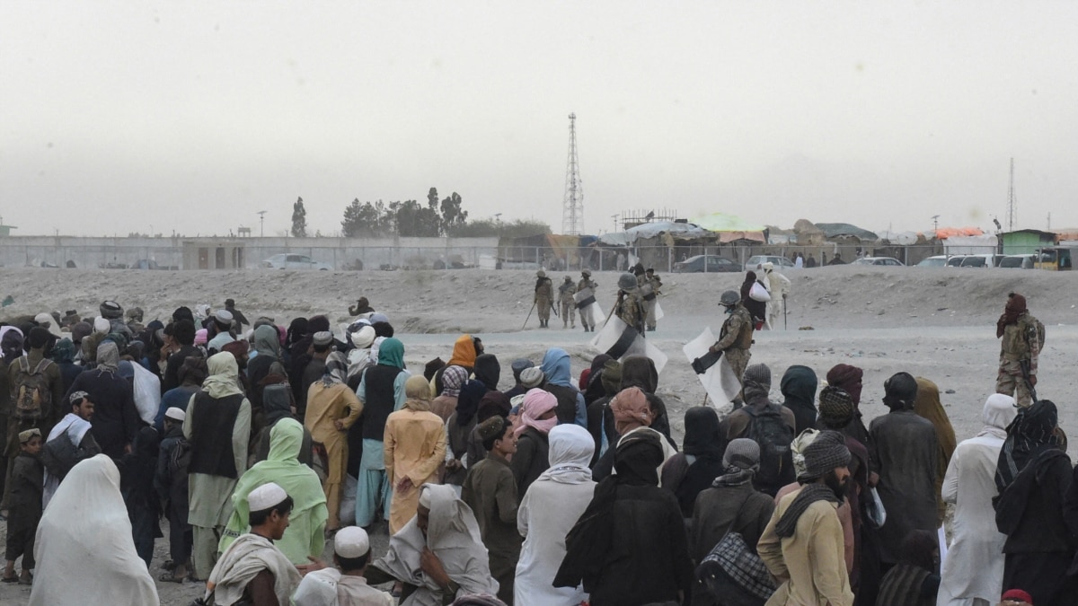 Taliban Shuts Key Afghan Border Crossing with Pakistan Until Demands ...