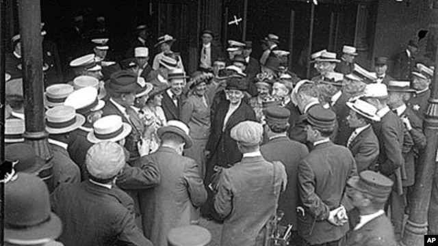 Honoring Unsung Hero of Women's Rights Movement