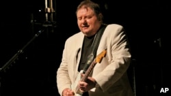 British Progressive Rock Musician Greg Lake Dies of Cancer