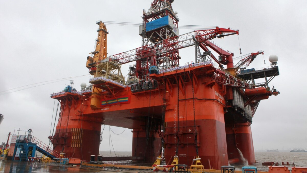 中国再度向南海部署981钻井平台引发关注