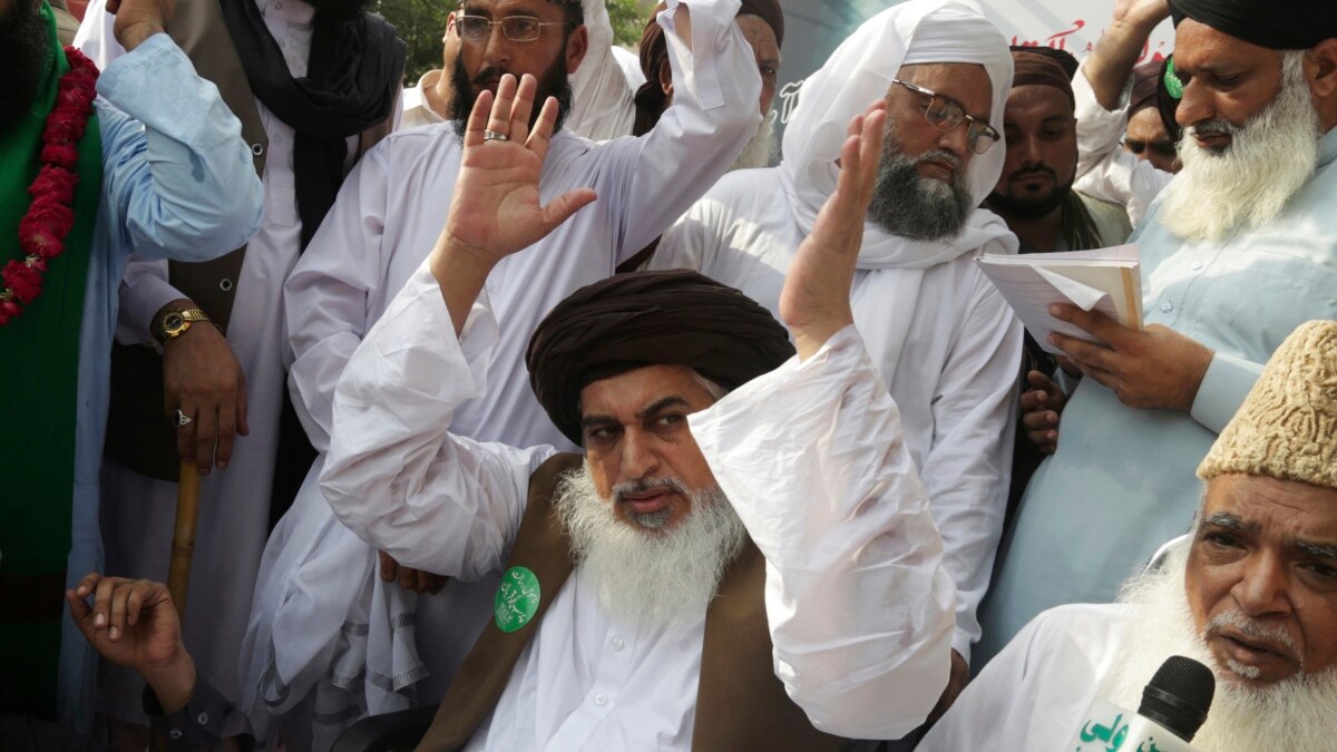 Pakistan Arrests Top Leader of Islamist Party in Lahore