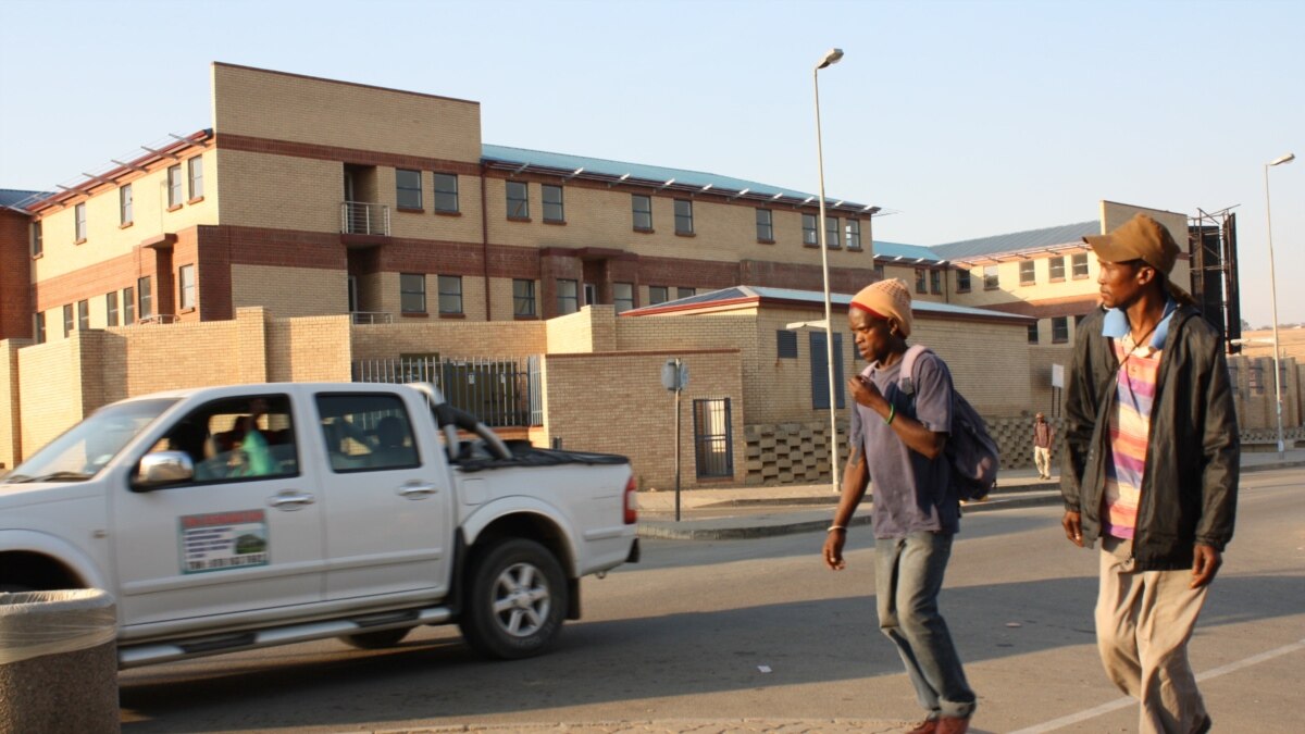 Diepsloot: Police Feel and Inspire Fear as Crime Soars