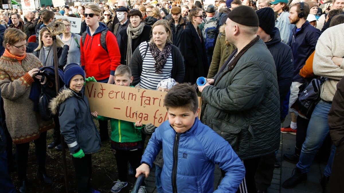Iceland's PM Resigns Amid Protests