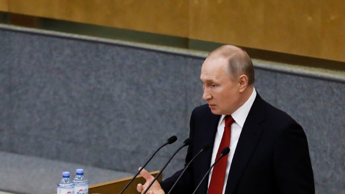 Russia’s Putin Hints at New Path to Staying in Power