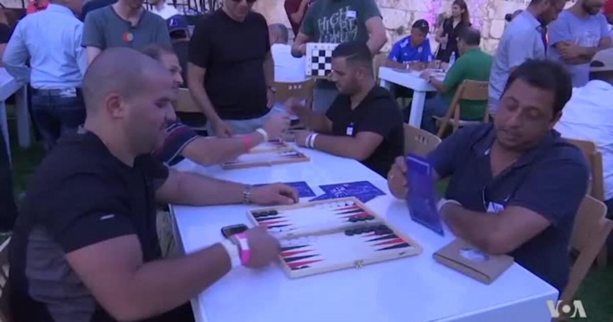 Ancient Board Game Helps Unite Jews and Arabs in Jerusalem