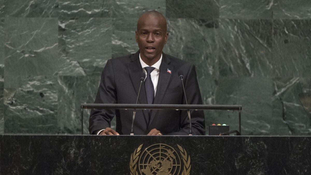 Le pape parle du "problème de l'émigration" avec le président d'Haïti
