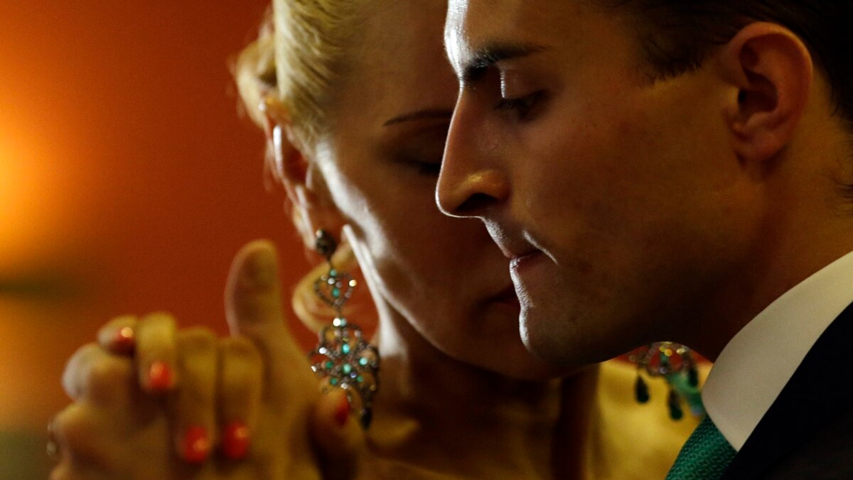 Dancers Tango for Top Honors