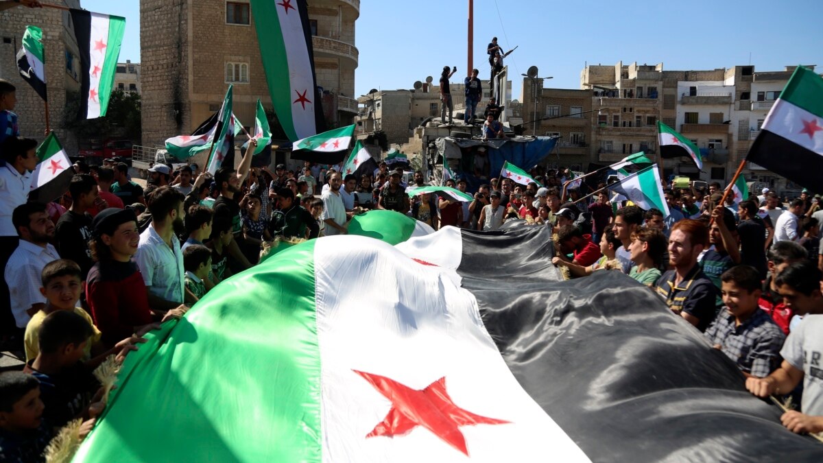 Monitors: First Rebel Group Leaving Syria DMZ