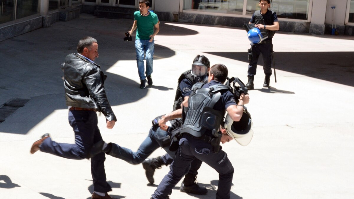 Turkish President Attacks Pro-Kurdish Party as Election Nears