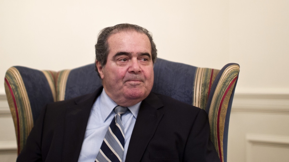 Death of Supreme Court Justice Becomes Campaign Issue