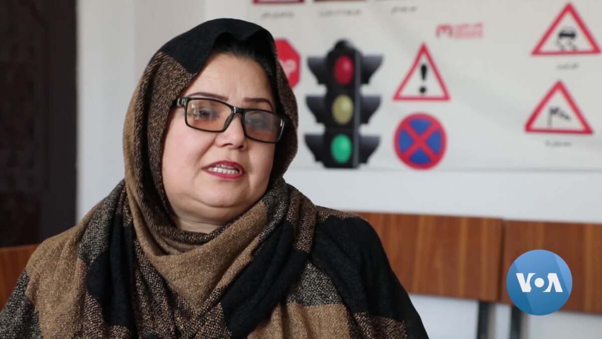 More Afghan Women Getting Driver's Licenses