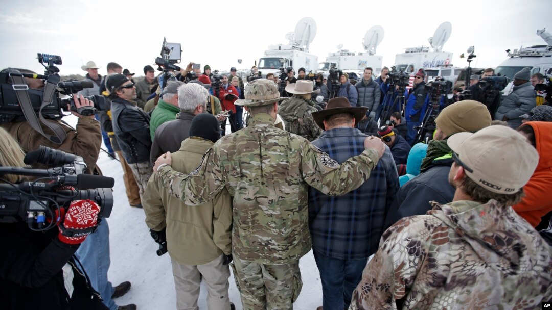 Malheur Standoff Memes Behind The Scenes At A Bundy Rally