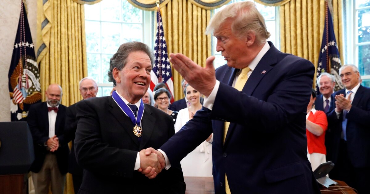 Trump Honors Arthur Laffer, Supply-Side Economics Pioneer