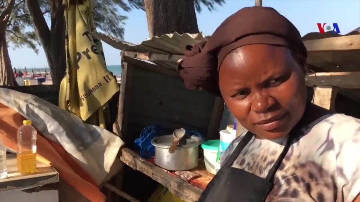 Mulheres de Força de Maputo - Como vai o negócio na praia Costa do Sol