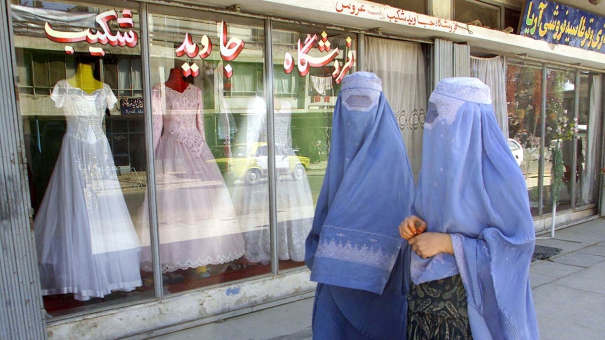 Afghan Taliban Chief Restricts Officials to One Marriage