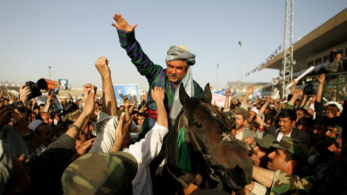 Afghan Officials: VP Escapes Taliban Ambush