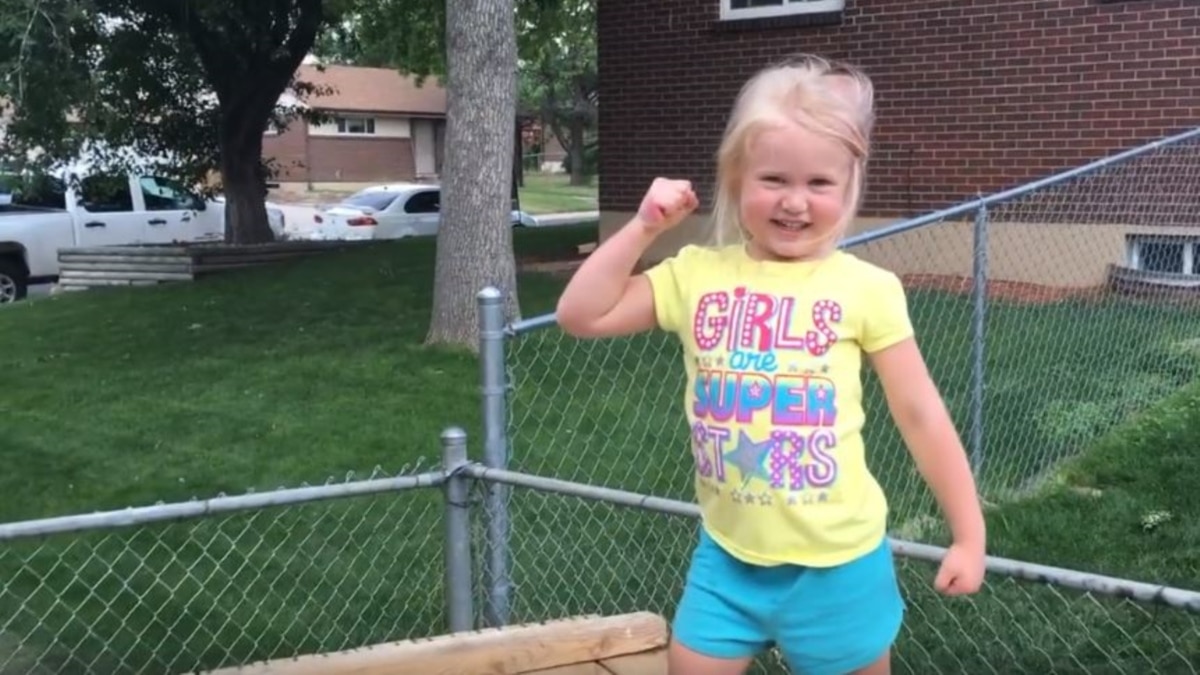 Girl Completes Backyard “Ninja Warrior” Course