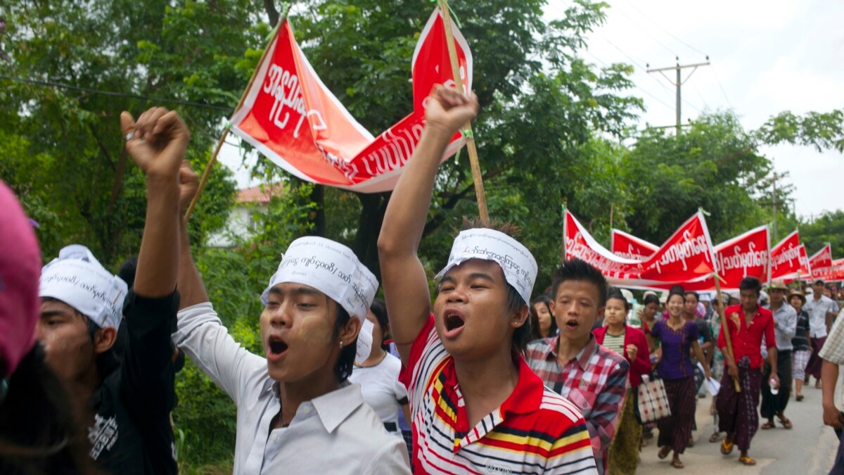 Myanmar Factory Workers Demand Higher Pay